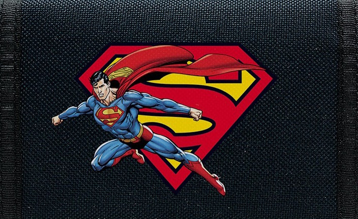 DC COMICS - Scratch Wallet - Superman Logo : ShopForGeek.com: Wallet ...