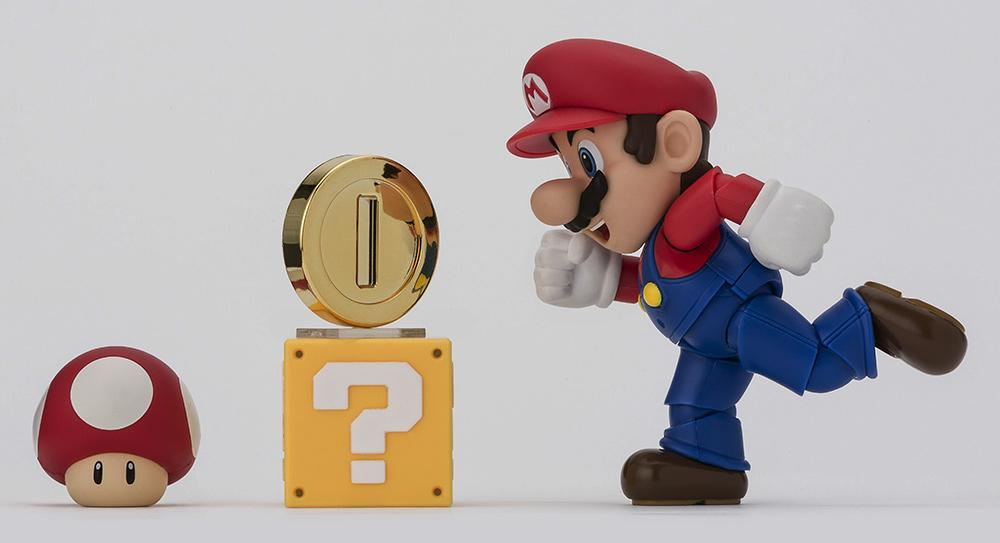 SUPER MARIO - S.H.Figuarts MARIO : ShopForGeek.com: Figurines Bandai ...