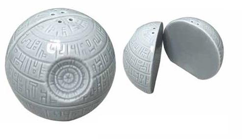 STAR WARS - Death Star - Salt and Papper Shakers : ShopForGeek.com ...