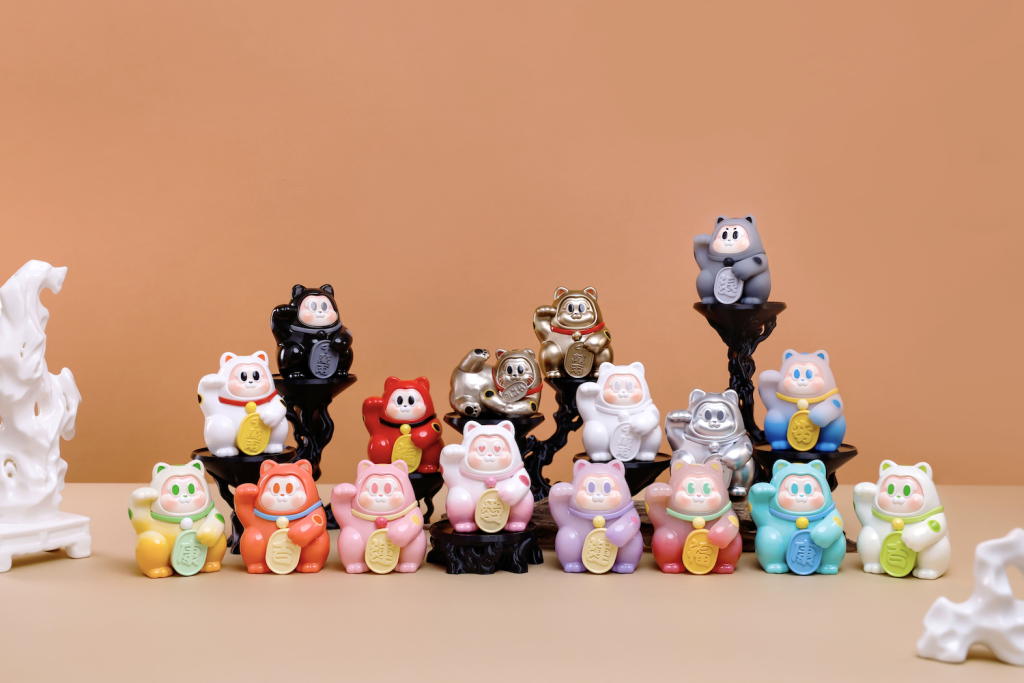 SLLO - Good Fortune - Display of 12 Mini Figures 6cm - Mystery Box ...