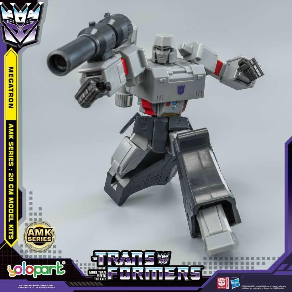 TRANSFORMERS GENERATION ONE - Megatron - Model Kit 20cm : ShopForGeek ...
