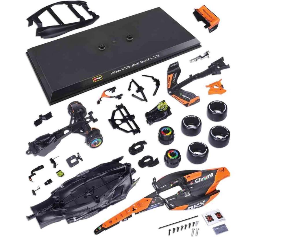 FORMULA 1 - F1 Mclaren Mcl38 Lando Norris - Model Kit 1/24 ...