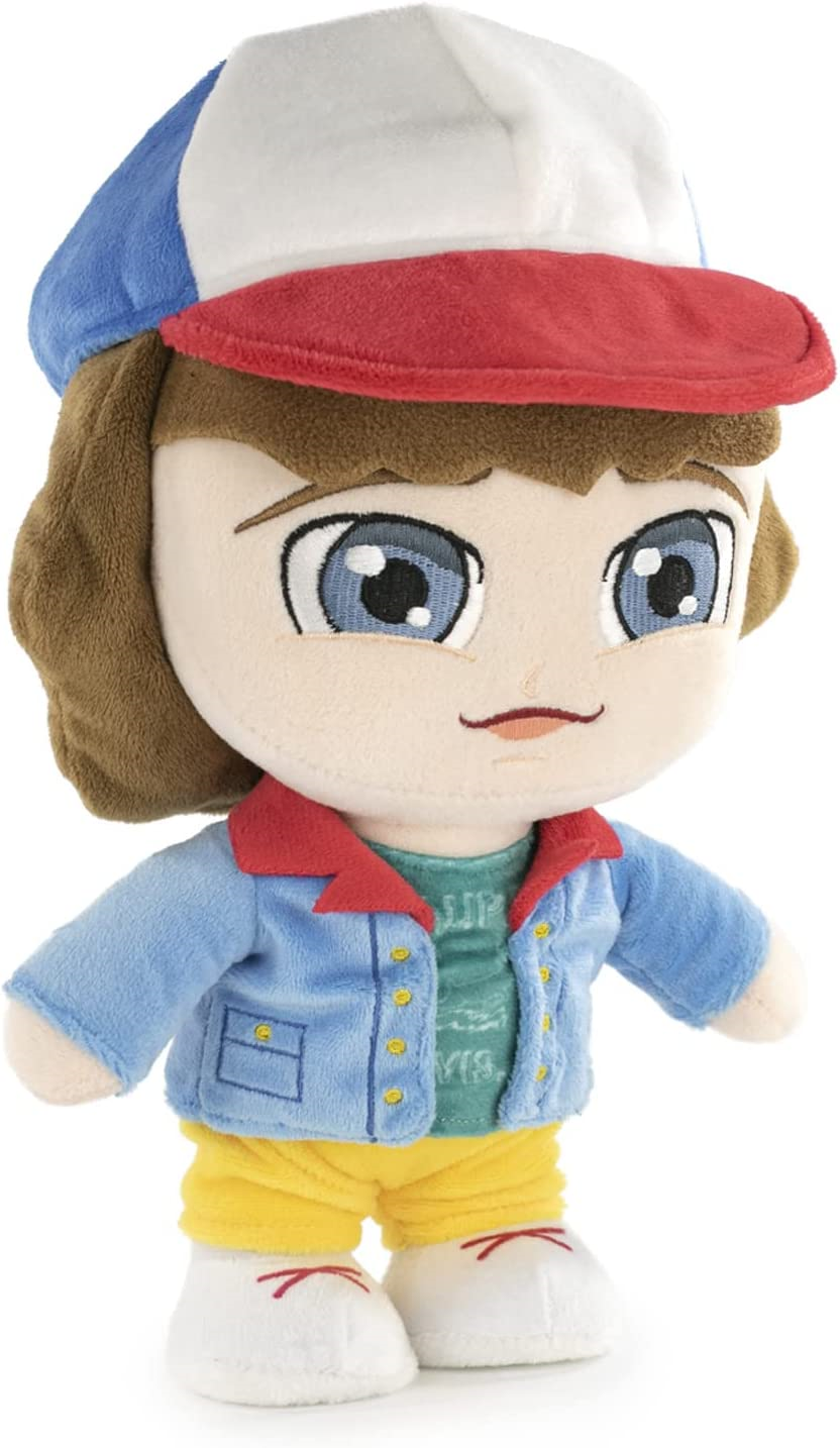 STRANGER THINGS - Dustin - Peluche 28cm : ShopForGeek.com: Peluche ...