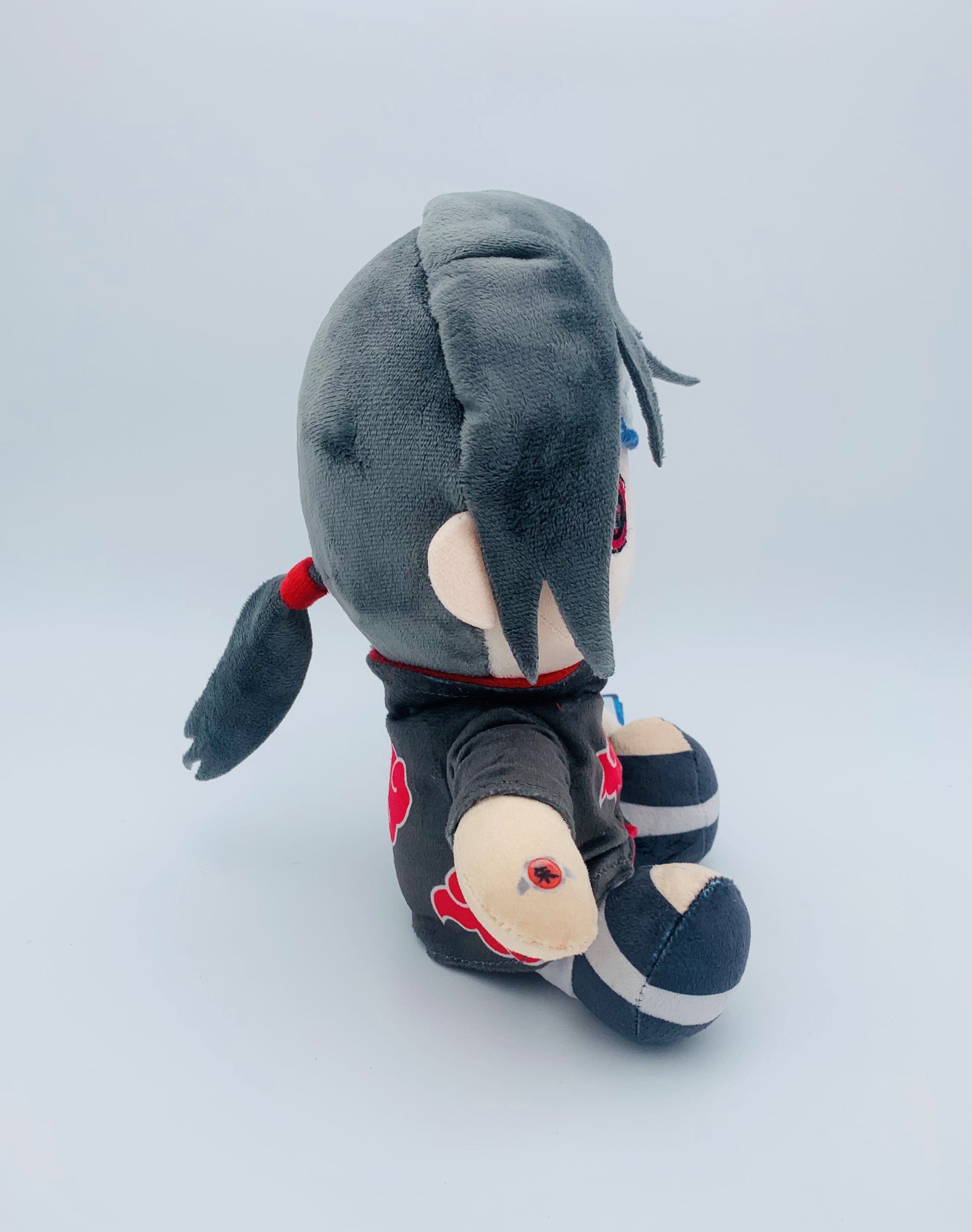 NARUTO - Itachi - Sitting - Plush 25cm : ShopForGeek.com: Cuddly toy ...