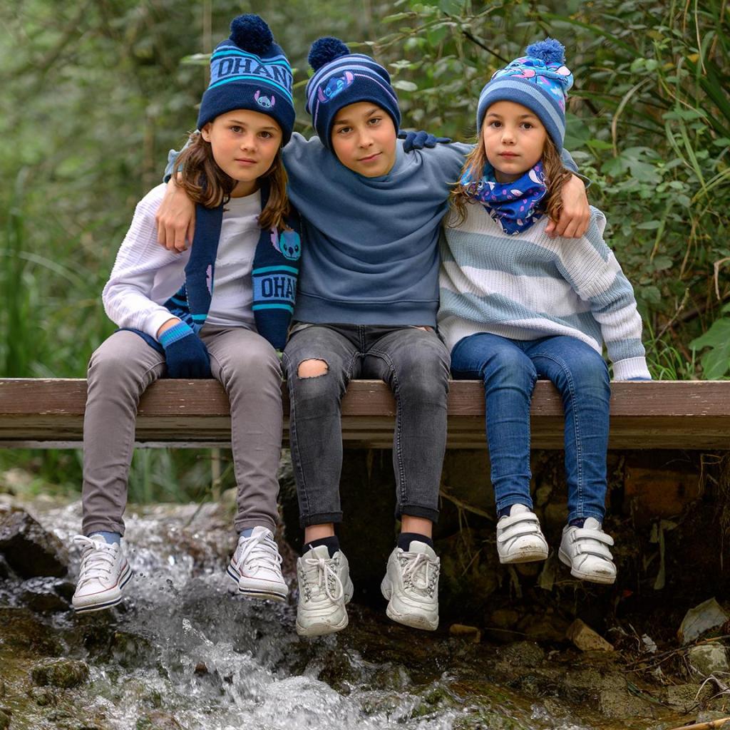 LILO & STITCH - Jacquard Pompon Beanie - Kids : ShopForGeek.com: Beanie ...