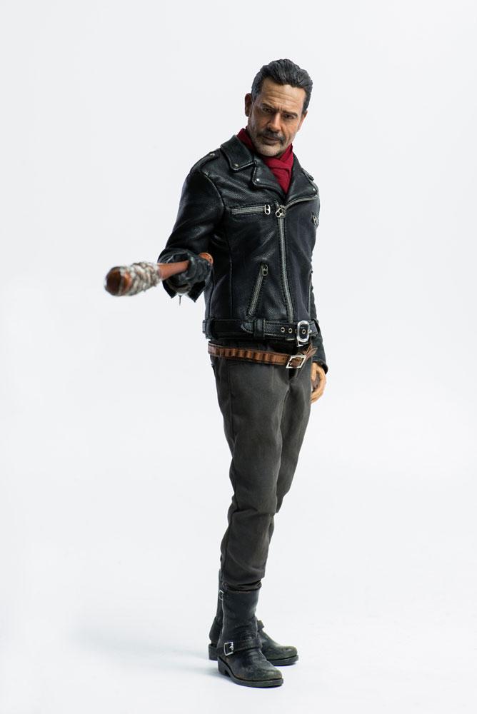 THE WALKING DEAD - Negan Action Figure - 30cm : ShopForGeek.com ...