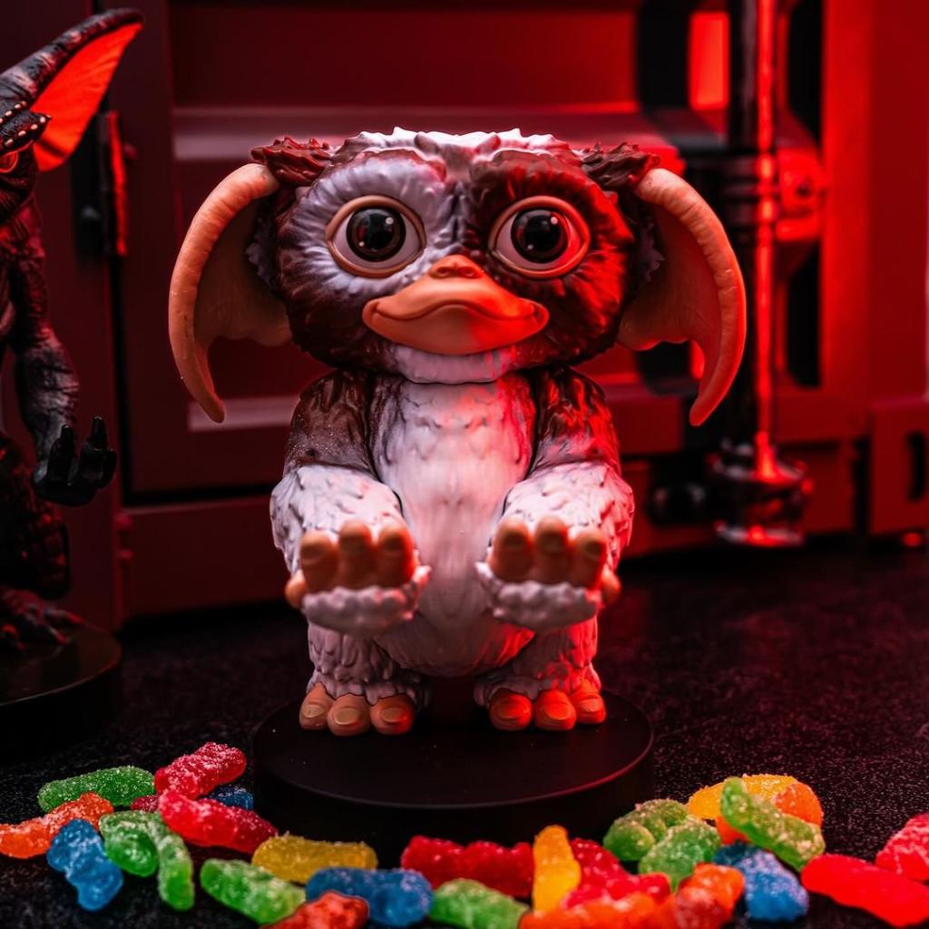 GREMLINS - Gizmo - Figure 20 cm- Controller & Phone Support ...
