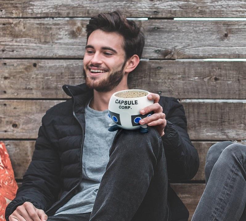 DRAGON BALL - Capsule Corp Spaceship - Mug 3D 550ml : ShopForGeek.com ...