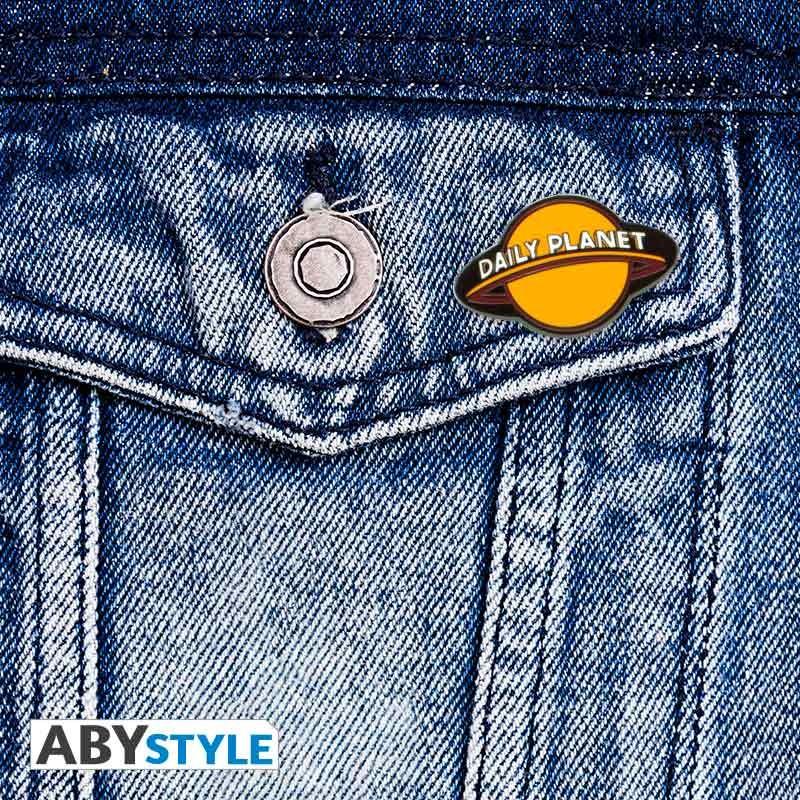 SUPERMAN - Daily Planet - Pin's : ShopForGeek.com: Pin Badge ABYstyle ...