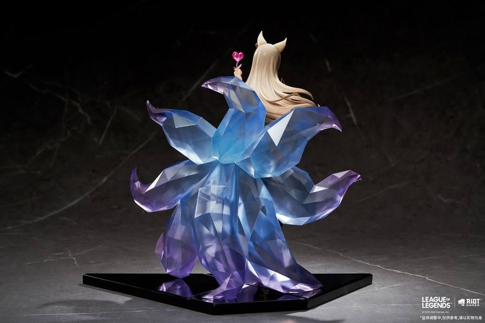 LEAGUE OF LEGENDS - Ahri KDA - Statue 24cm : ShopForGeek.com: Figurines ...
