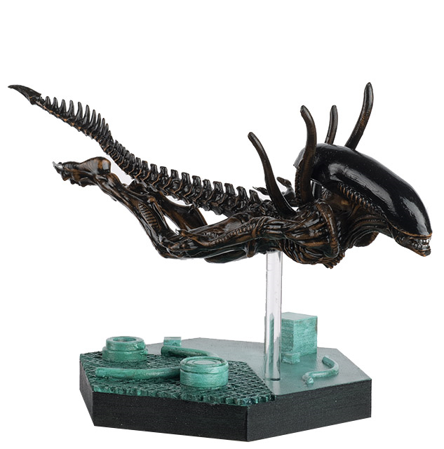 ALIEN & PREDATOR - Figurine Collection 1/16 - Swimming Alien - 21cm ...