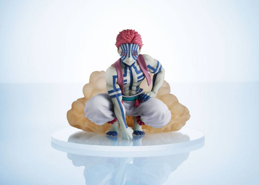 DEMON SLAYER - Akaza - Statue ConoFig 9cm : ShopForGeek.com: Figurines ...