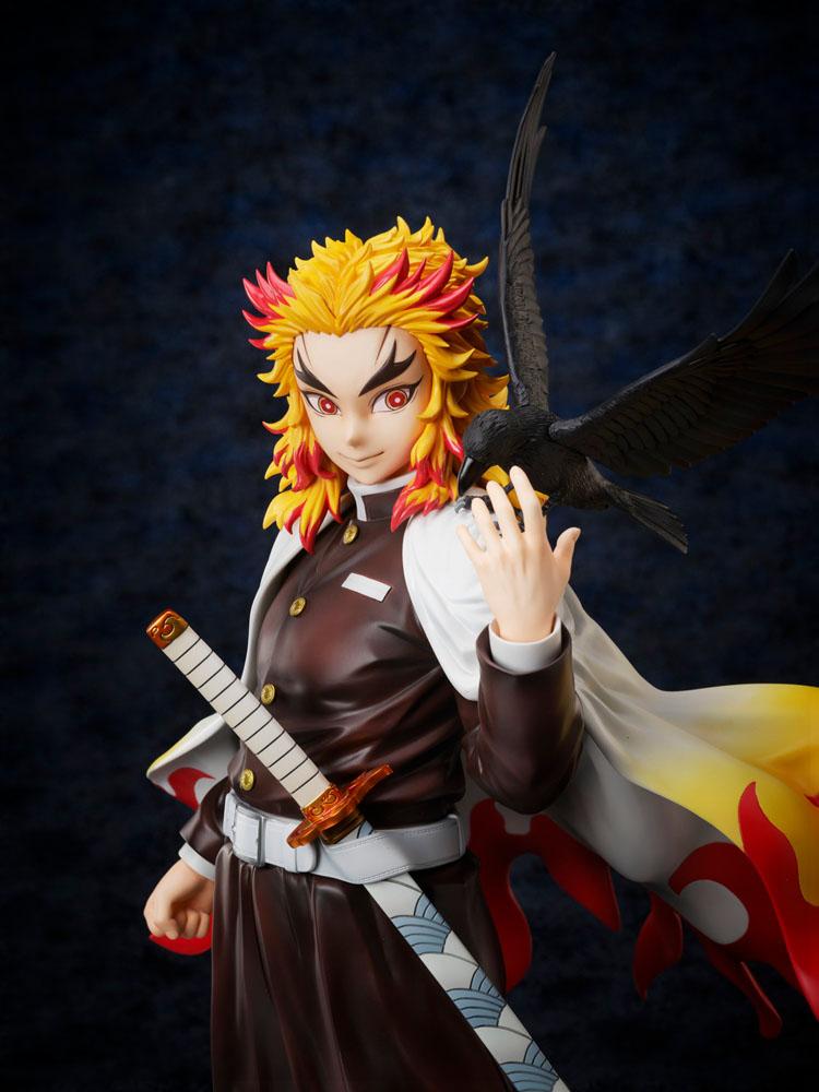 DEMON SLAYER - Kyojuro Rengoku - Figure 45cm : ShopForGeek.com ...