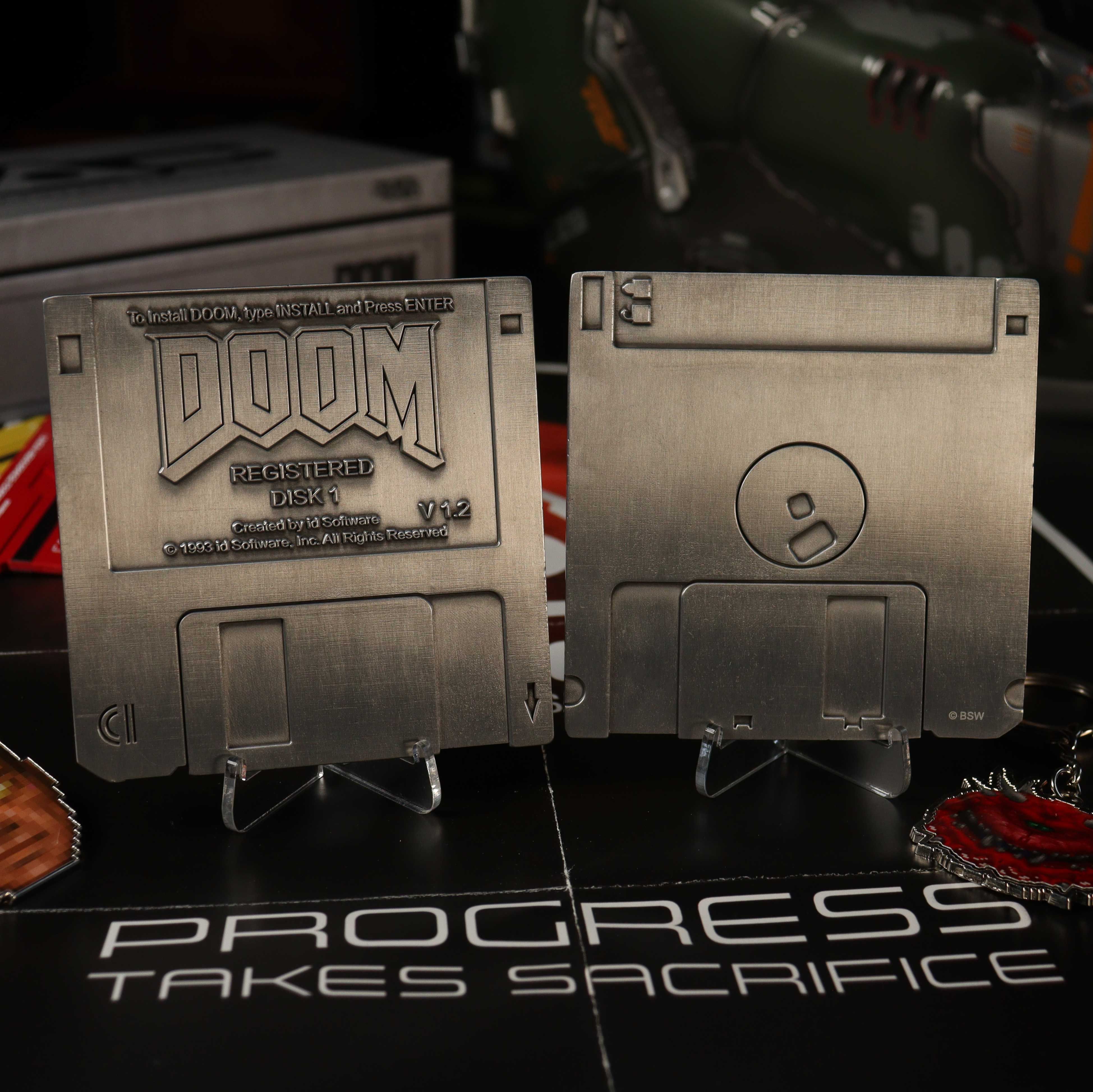 DOOM - Floppy Disc - Limited Edition Replica : ShopForGeek.com: Replica ...