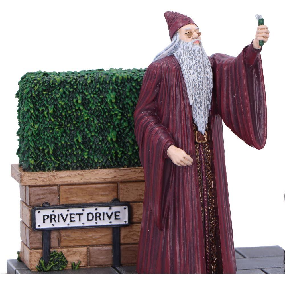 HARRY POTTER - Privet Drive - Light Up Figurine : ShopForGeek.com ...
