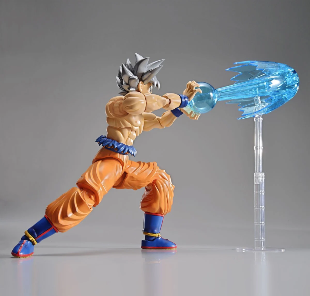 DRAGON BALL - Model Kit - SON GOKU Ultra Instinct : ShopForGeek.com ...