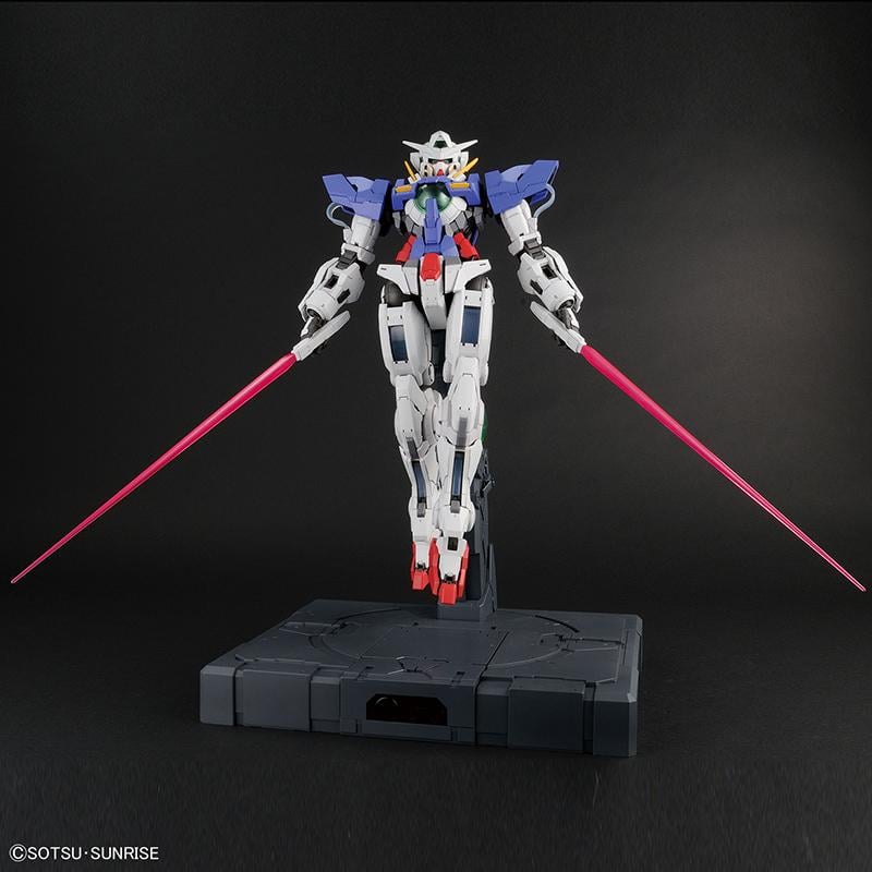 GUNDAM - Perfect Grade Gundam Exia 1/60 - Model Kit : ShopForGeek.com ...
