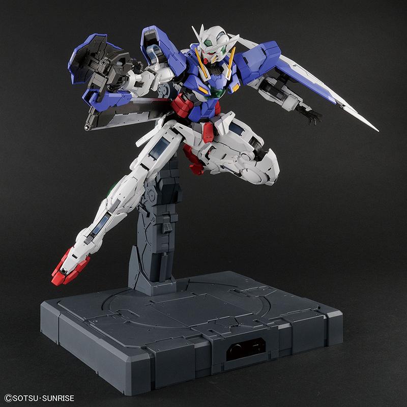 GUNDAM - Perfect Grade Gundam Exia 1/60 - Model Kit : ShopForGeek.com ...
