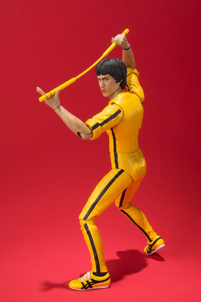 BRUCE LEE - Bruce Lee Yellow Suit Action Figure S.H.Figuarts (Bandai ...