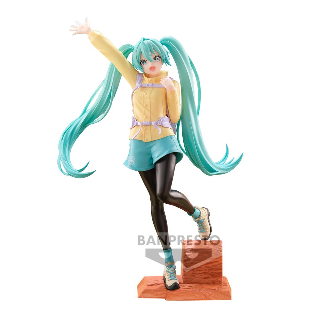 HATSUNE MIKU - Hatsune Miku - Figure Holiday Memories 20cm : ShopForGeek.com: Figurines ...
