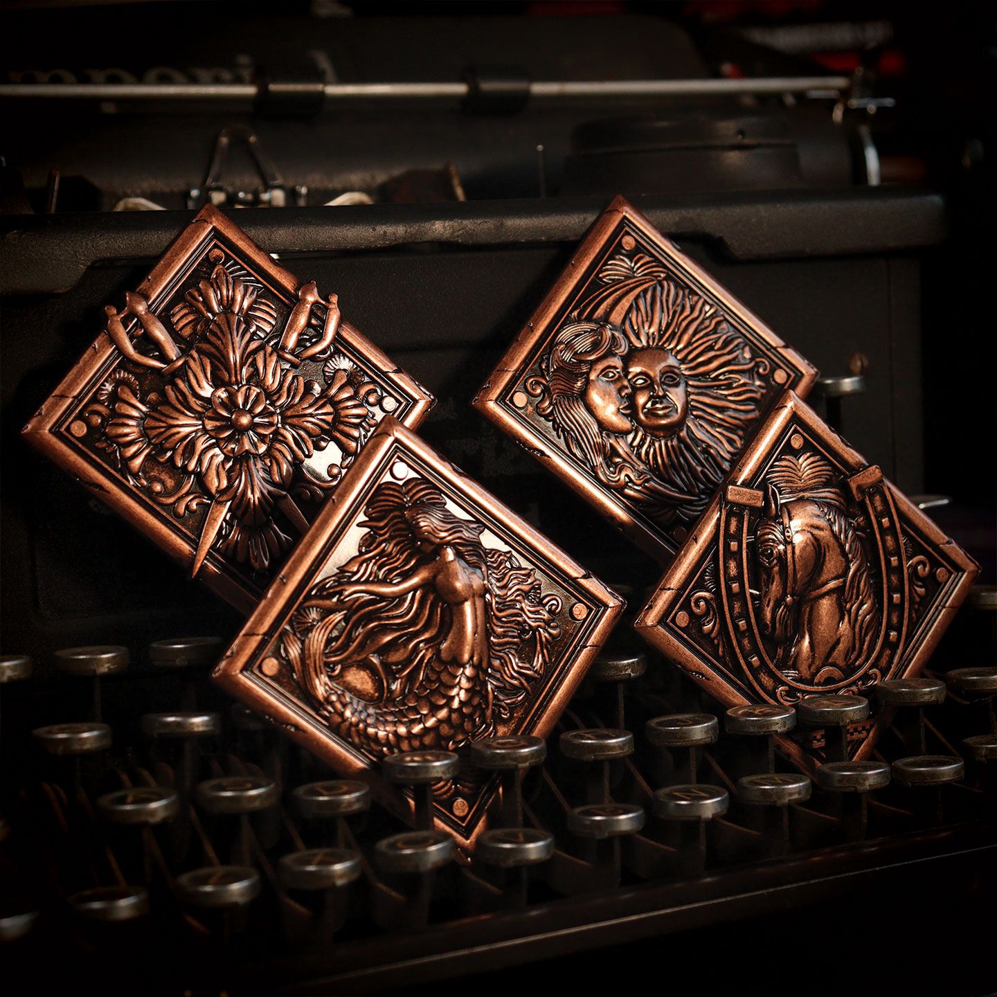 RESIDENT EVIL VIII - Set 4 Medaillon House Crest - Edition Limitée ...