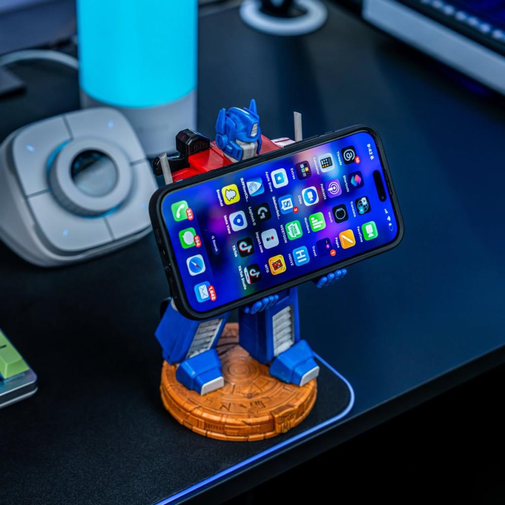 TRANSFORMERS - Optimus Prime - Controller & Phone Support - 20cm ...