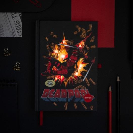 DEADPOOL - Light-Up Premium Notebook - Size A5 : ShopForGeek.com ...