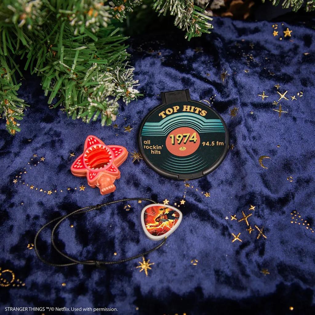 STRANGER THINGS - Advent Calendar 2025 : ShopForGeek.com: Kalender ...