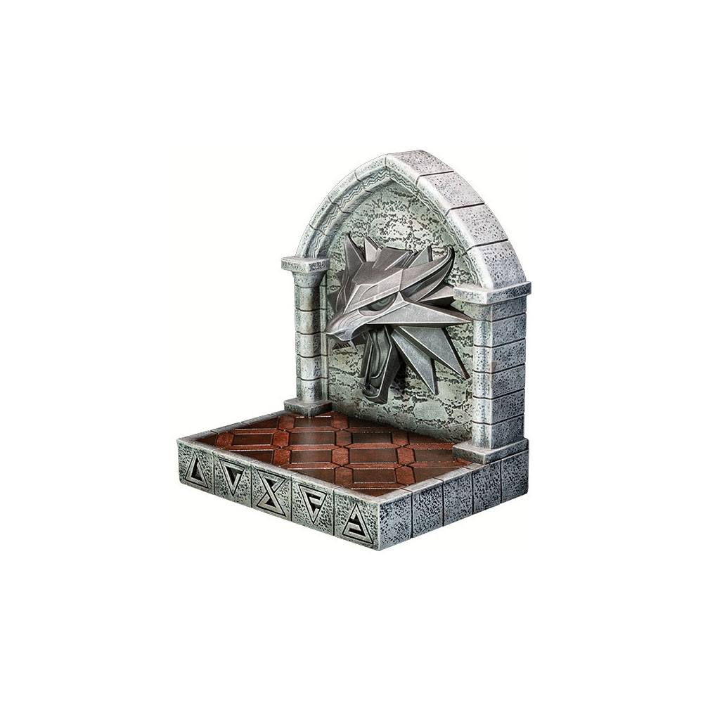 THE WITCHER 3 - The Wolf - Bookends 20cm : ShopForGeek.com: Bookend ...