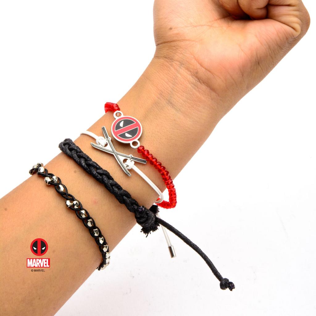MARVEL - Deadpool Arm Party Bracelet Set : ShopForGeek.com: Joyería S1 ...