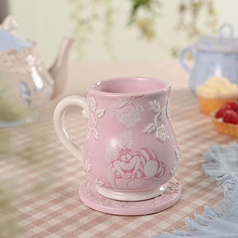 ALICE IN WONDERLAND - Cheshire Cat - Embossed Mug 11Oz : ShopForGeek ...