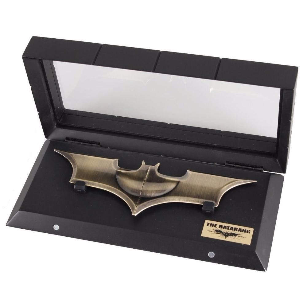 BATMAN - The Dark Knight - The Batarang - Réplique : ShopForGeek.com: Replica Noble Collection ...