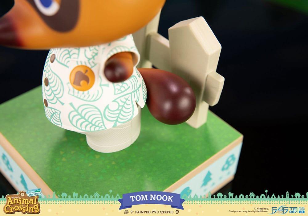 ANIMAL CROSSING NEW HORIZON - Tom Nook - Statue 22cm : ShopForGeek.com ...