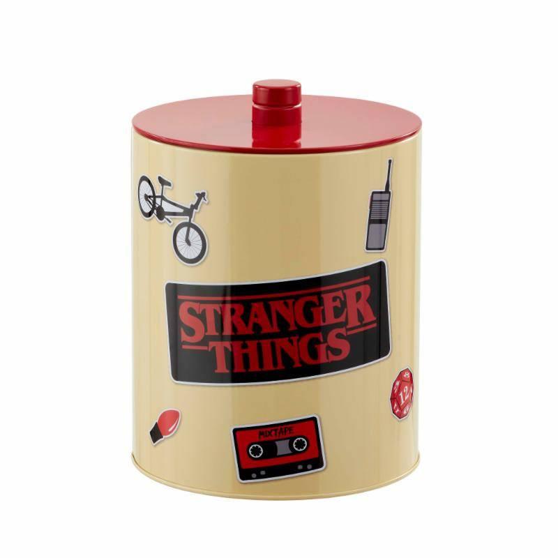 STRANGER THINGS - Tin - Retro Poster : ShopForGeek.com: Article de ...