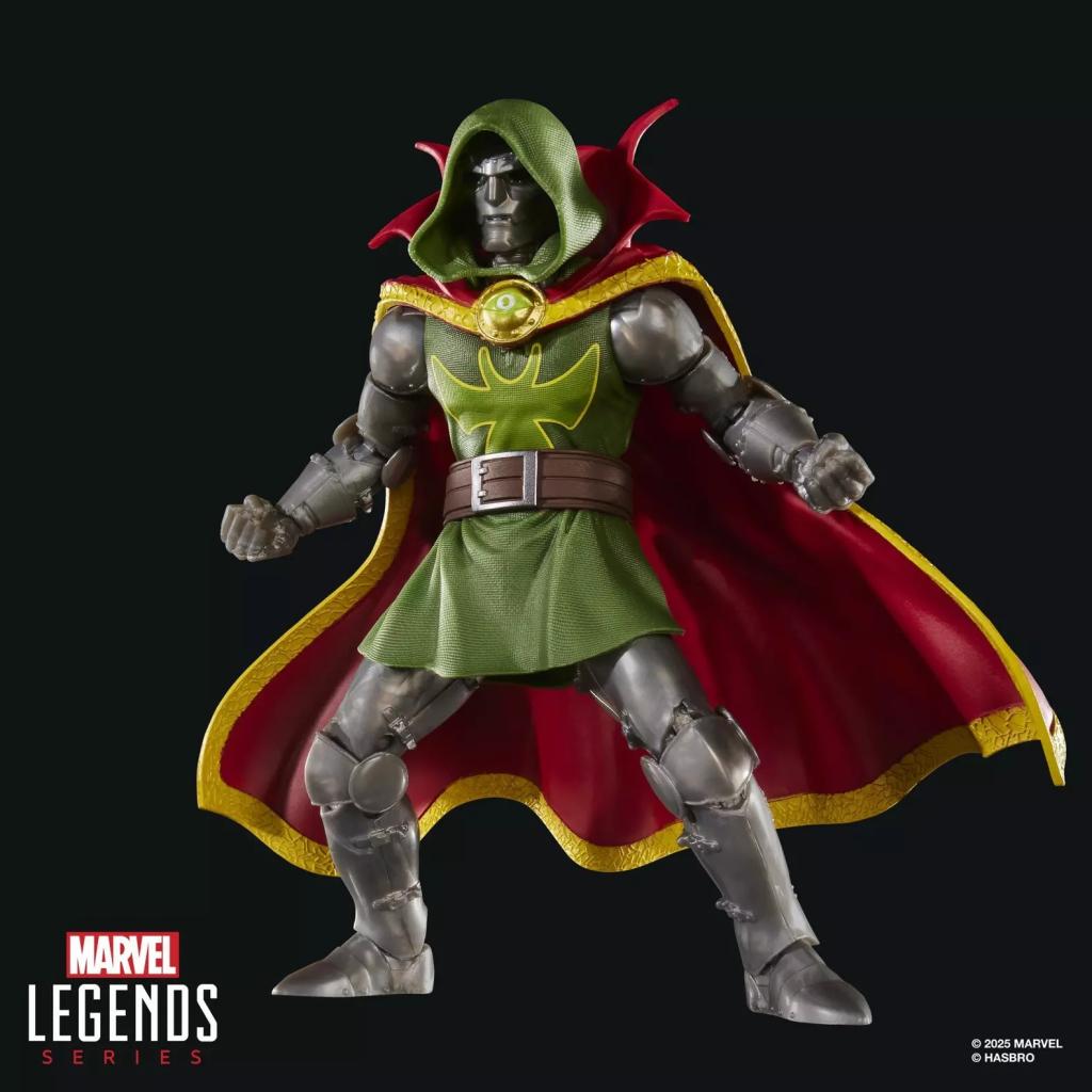 MARVEL - Emperor Doom - Figure Legends Series 15cm : ShopForGeek.com ...