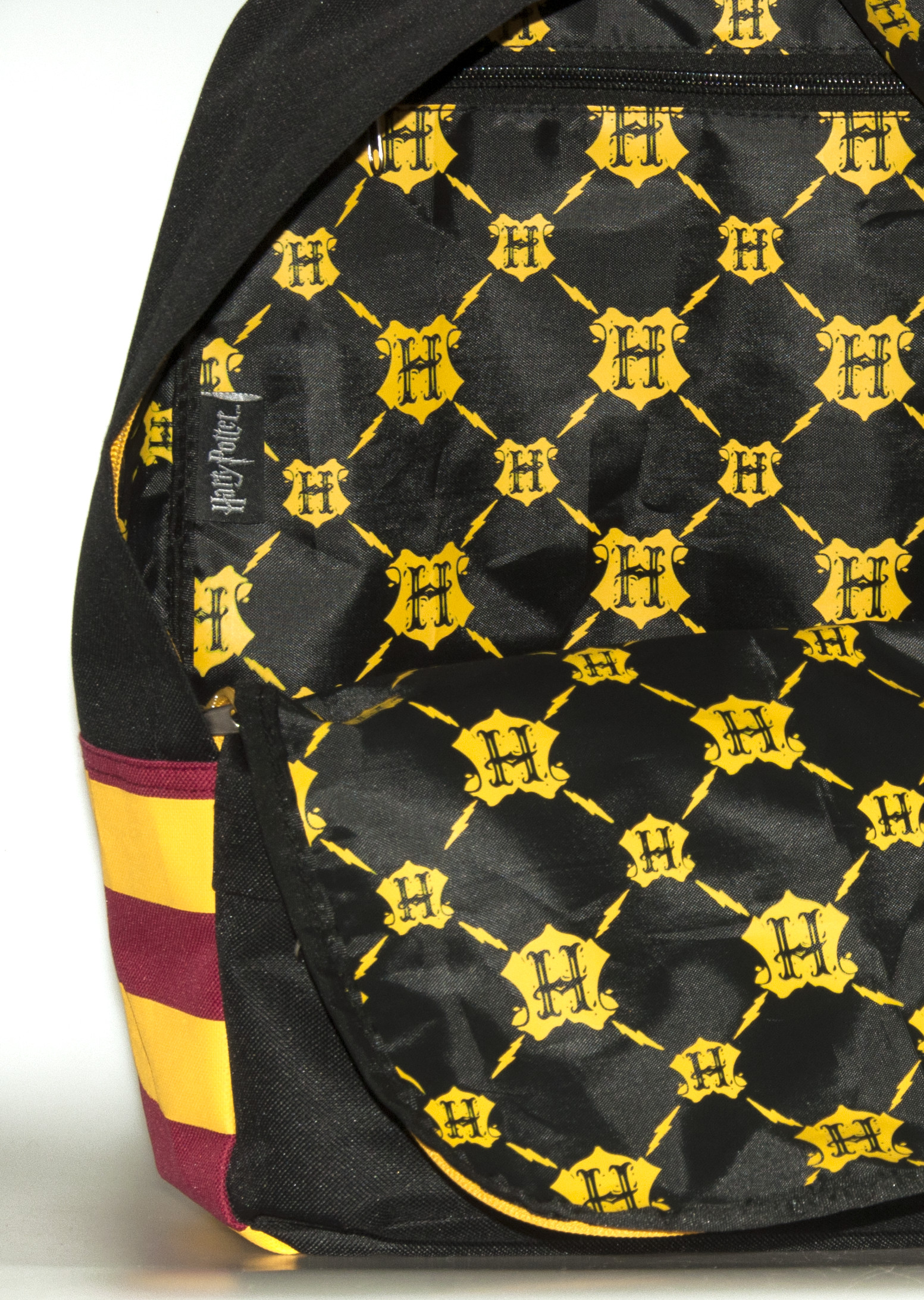 HARRY POTTER - Hogwarts - Backpack : ShopForGeek.com: Bag Groovy Harry ...
