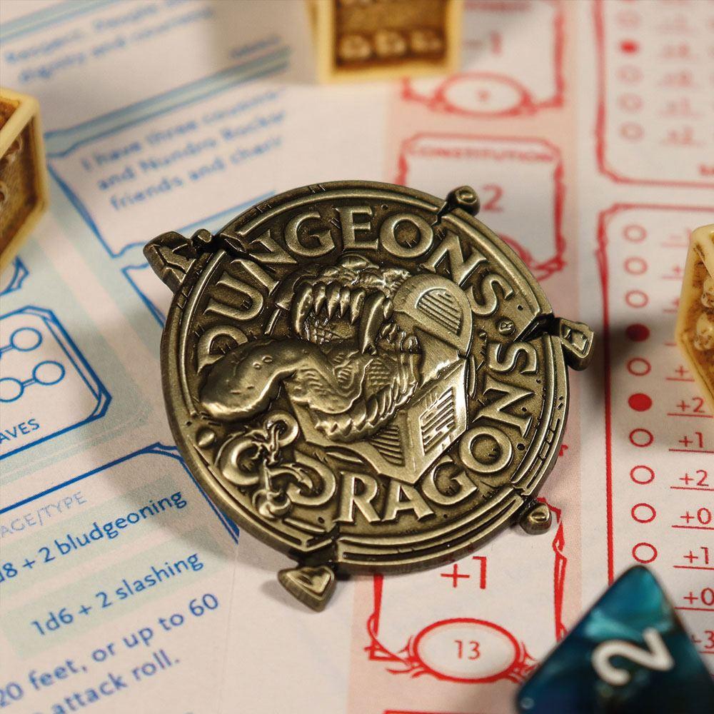 DUNGEONS & DRAGONS - Limited Edition Pin's '9.5x1.5x14.5cm ...