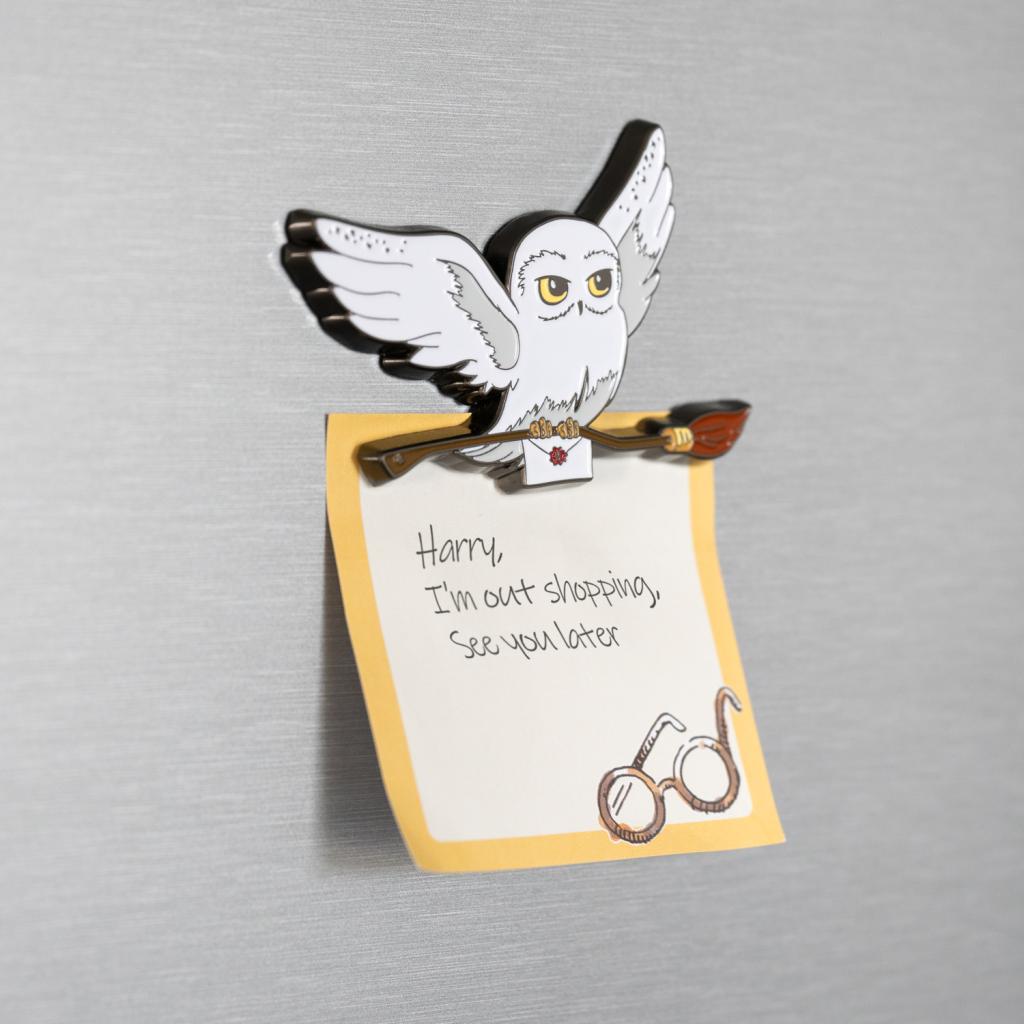 HARRY POTTER - Hedwig - Metal Magnet 7cm : ShopForGeek.com: Magnet ...