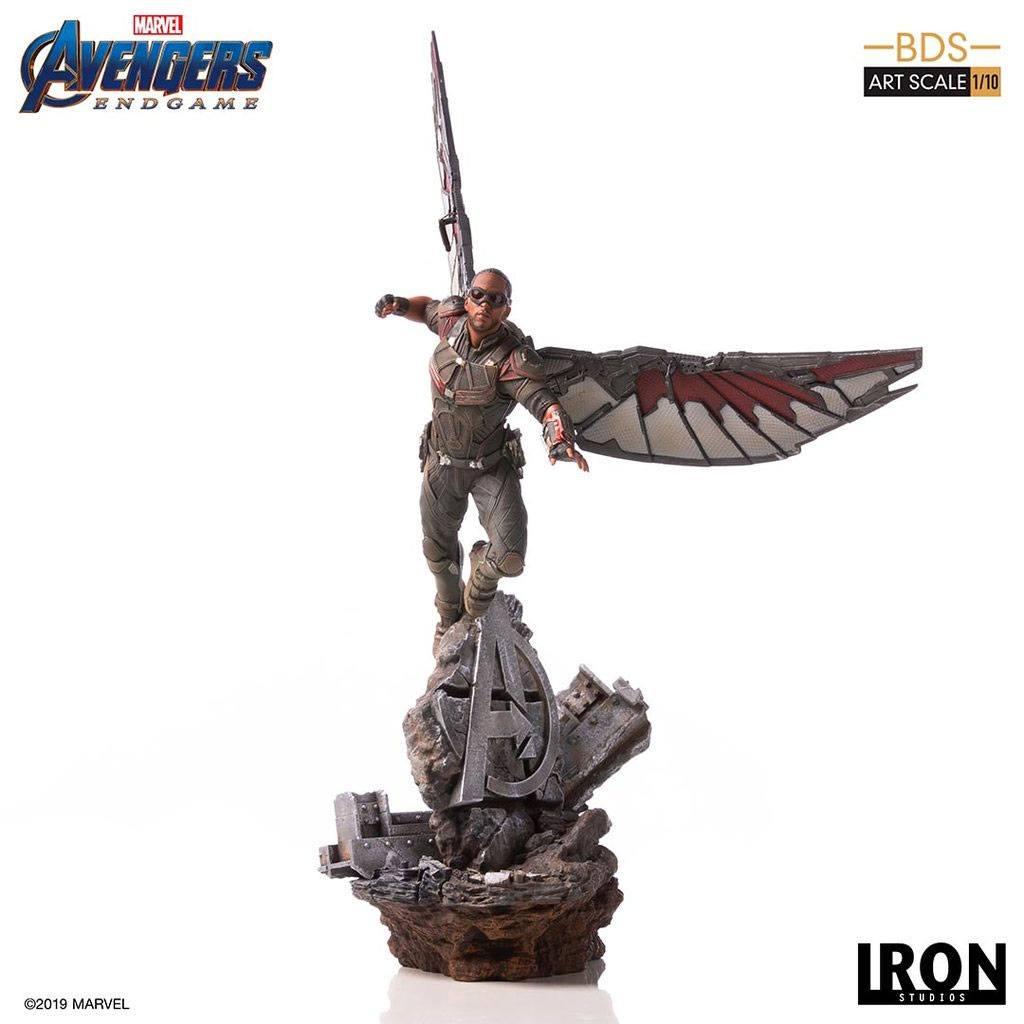 AVENGERS ENDGAME - Falcon Statue - 40cm : ShopForGeek.com: Figurine ...