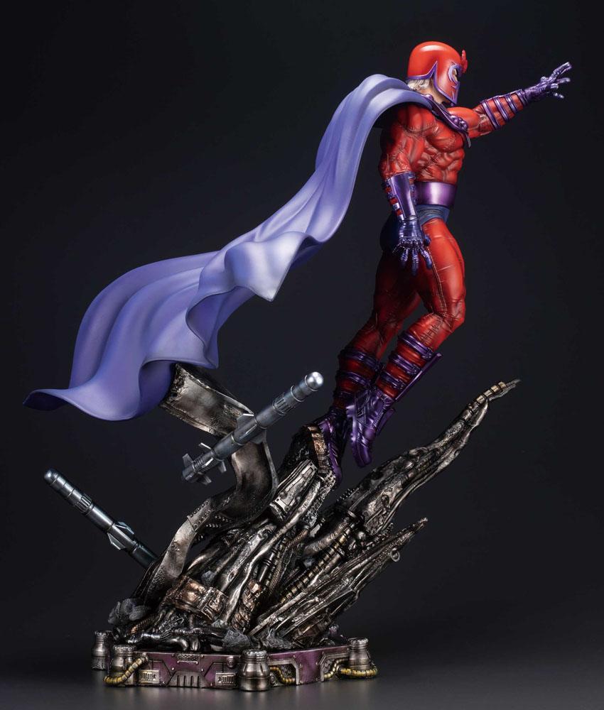 MARVEL - Magneto - Statuette Fine Art 48cm : ShopForGeek.com: Figurine ...