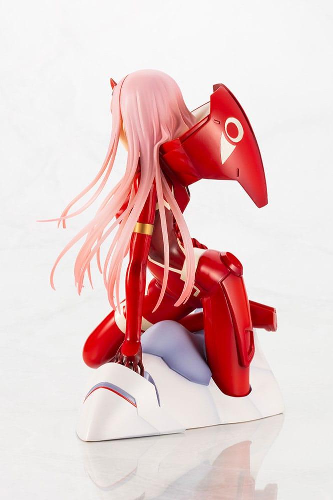 DARLING IN THE FRANXX - Zero Two - Statue 1/7 17cm : ShopForGeek.com ...