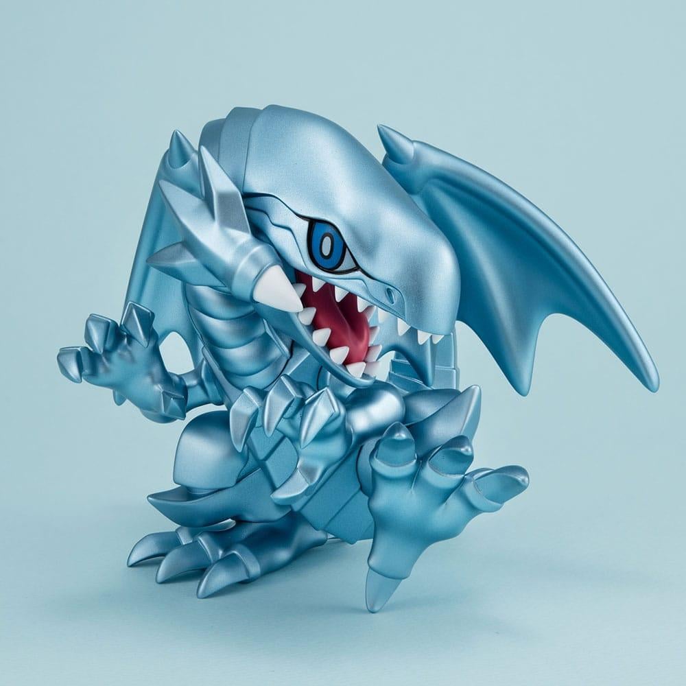YU-GI-OH! - Blue Eyes White Dragon - Statue Megatoon 12cm : ShopForGeek ...