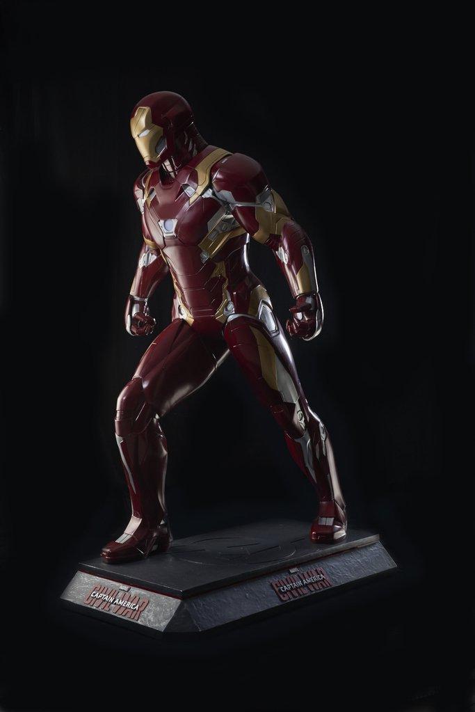 MARVEL - Iron Man Civil War Life-Sized Statue With LED - 194cm ...