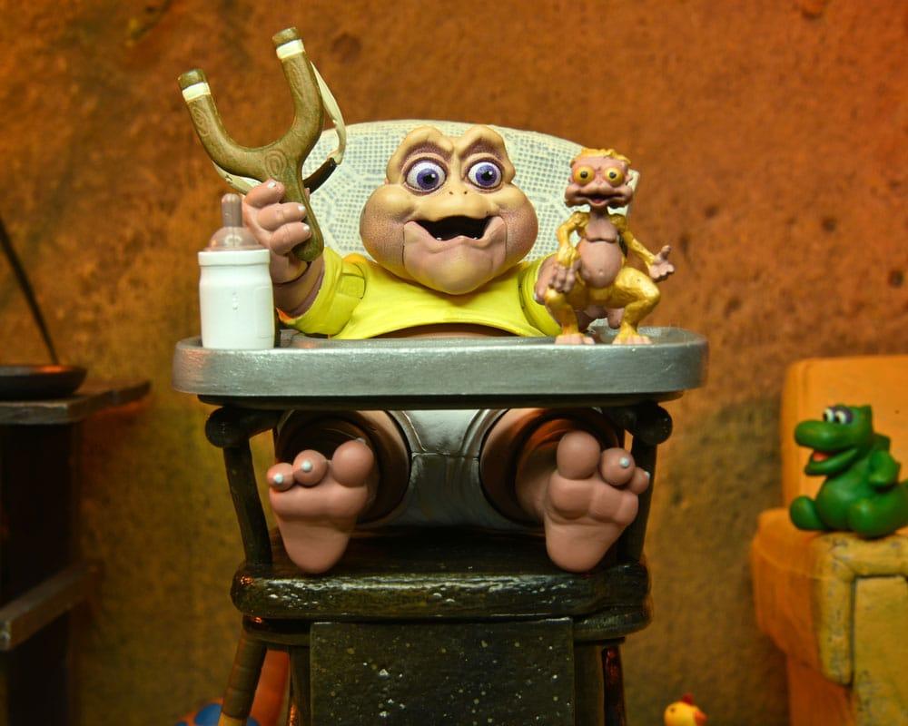 DINOSAURES - Bébé Sinclair - Figurine Ultimate 18cm : ShopForGeek.com ...