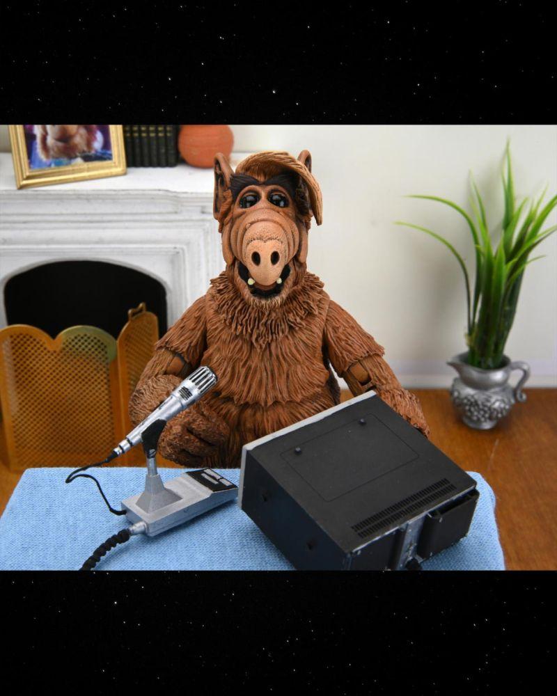 ALF - Figurine Ultimate 15cm : ShopForGeek.com: Figurine Neca Serie TV