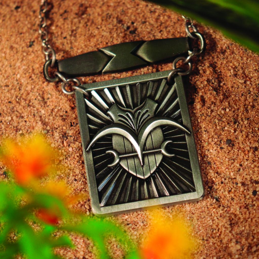 ONE PIECE NETFLIX - Marine - Limited Edition Necklace : ShopForGeek.com ...