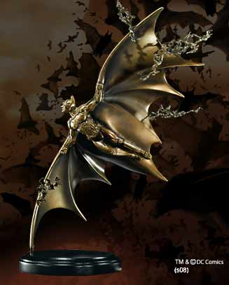 BATMAN - Statue en Bronze - Batman Begins - 28cm : ShopForGeek.com ...