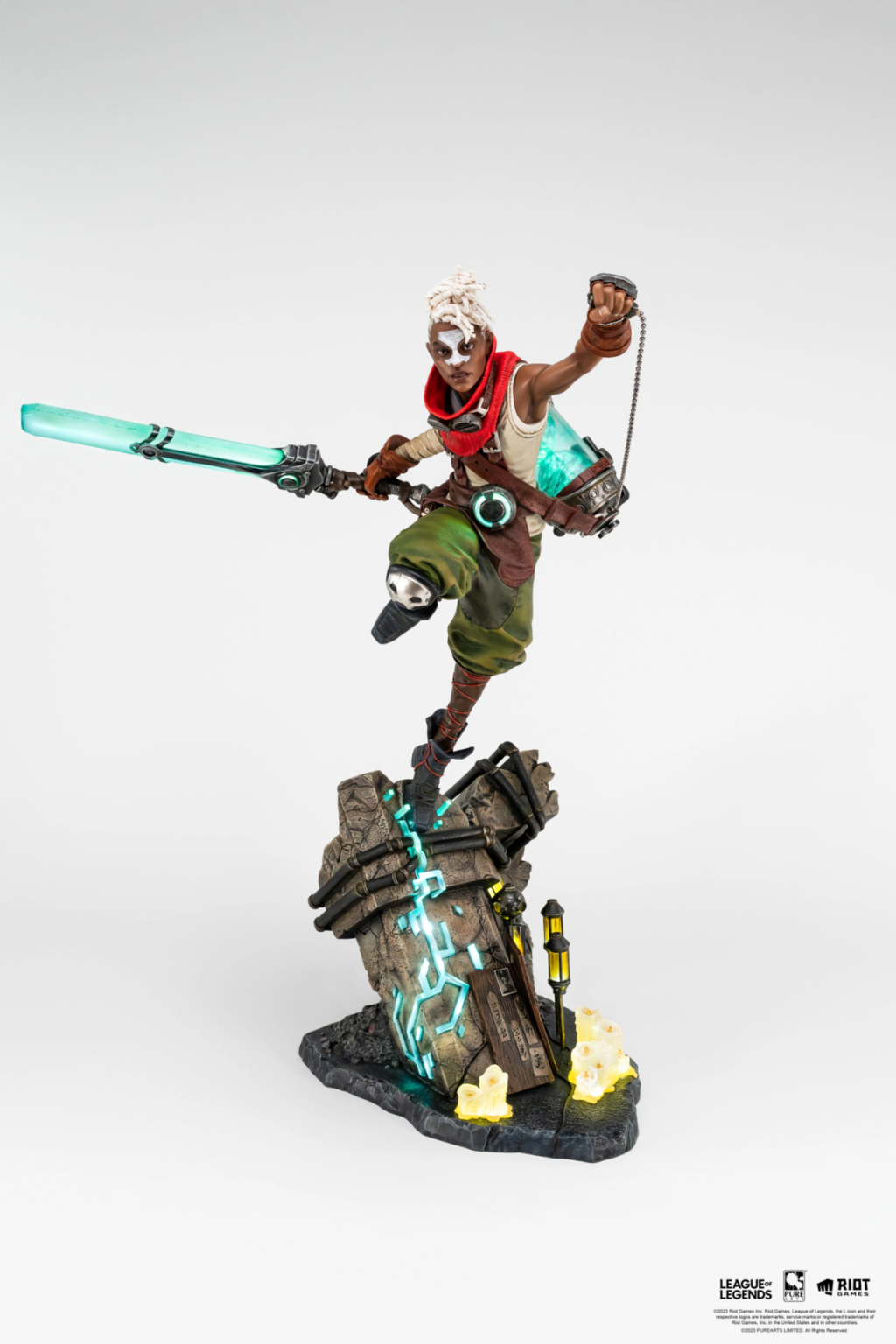 LEAGUE OF LEGENDS - Ekko - Statue 1/4 62cm : ShopForGeek.com: Figurita ...
