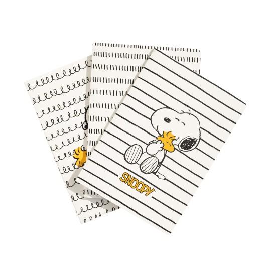 SNOOPY - 3 Pack of Notebooks - Size A5 : ShopForGeek.com: Notebook ...
