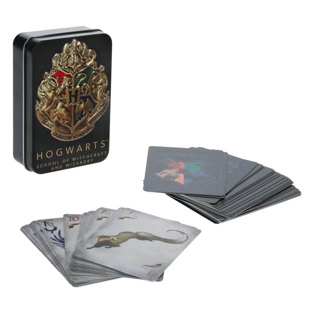HARRY POTTER - Hogwarts - Playing Cards : ShopForGeek.com: Card game ...